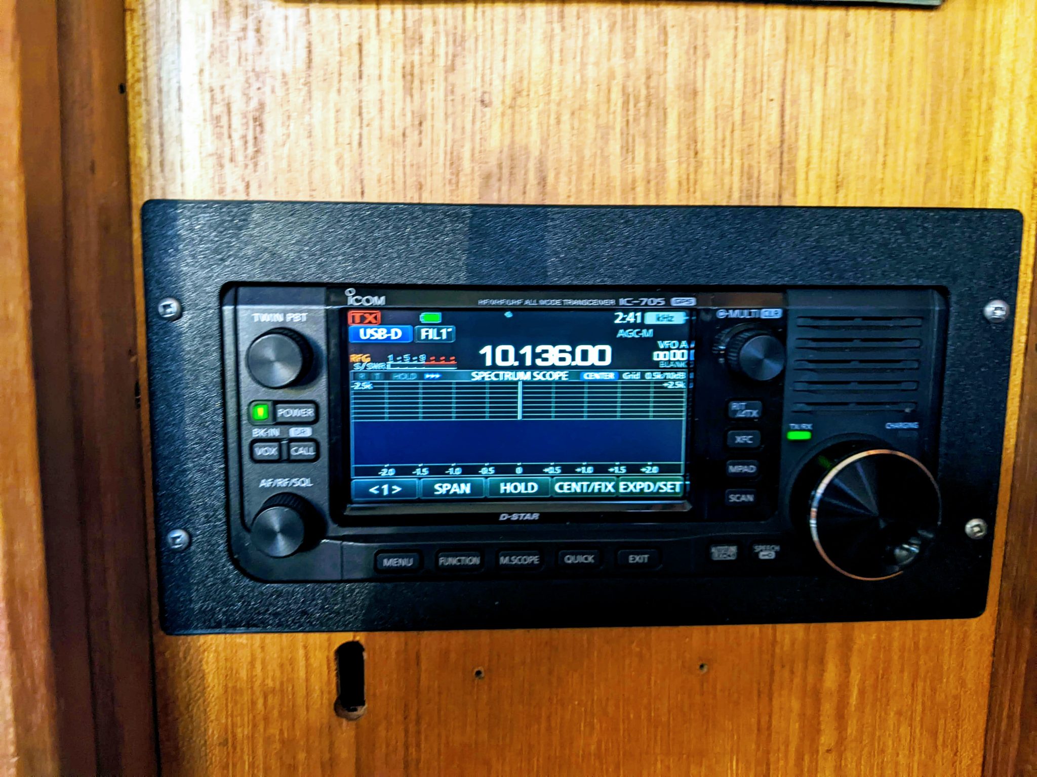 Icom IC-705/IC-905 Bulkhead Mount/Adapter - Schipsoft.com