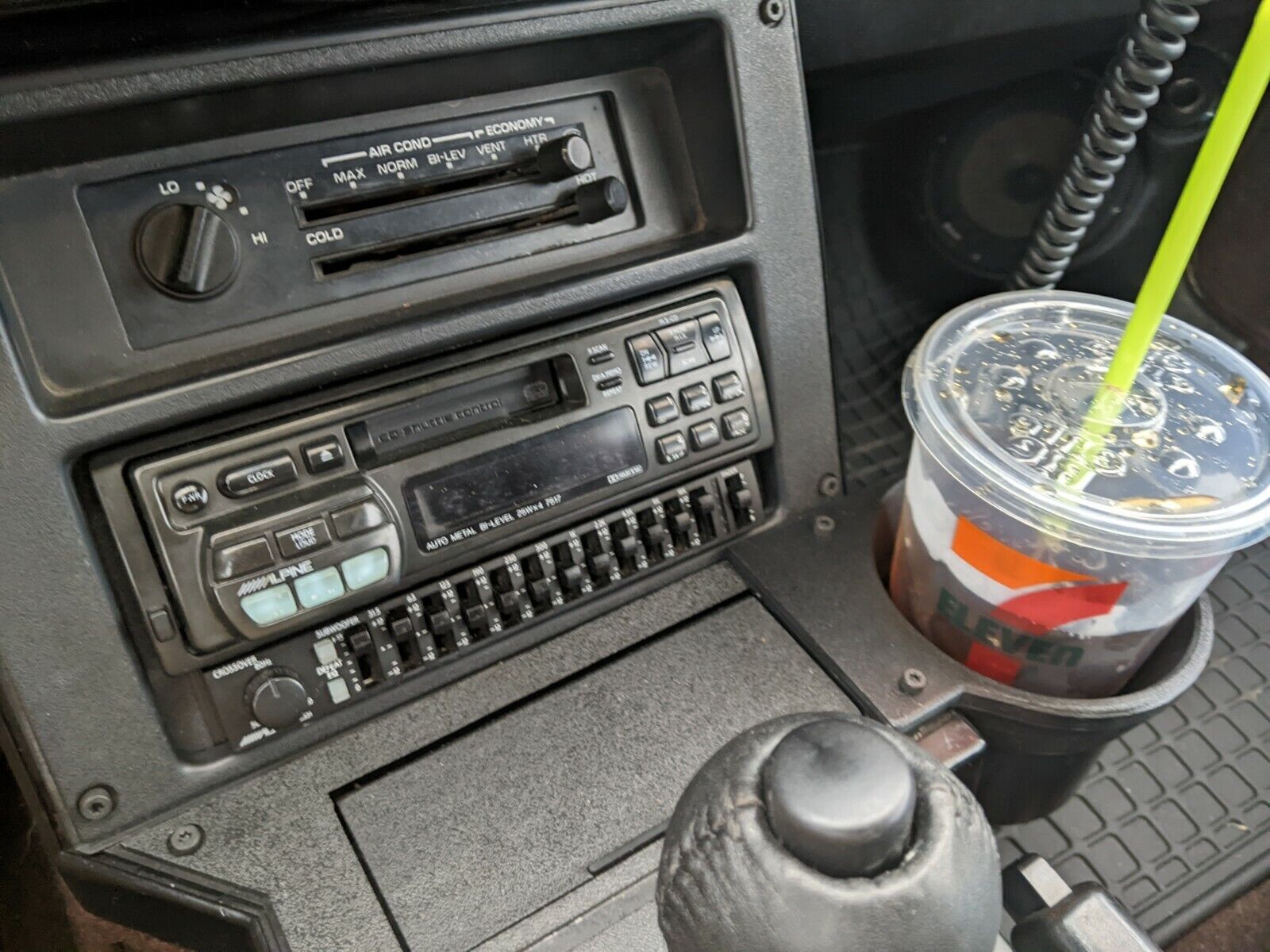 3rd Third Gen Chevrolet Camaro Large Cup Holder Rh Side No Cutting Ez
